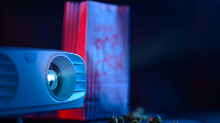Best Home Projectors To Stream Movies | Singsaver