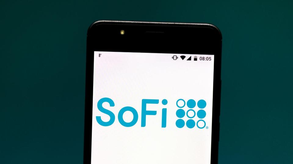 SoFi Technologies Inc (SOFI) Stock Price, Earnings, Market Review